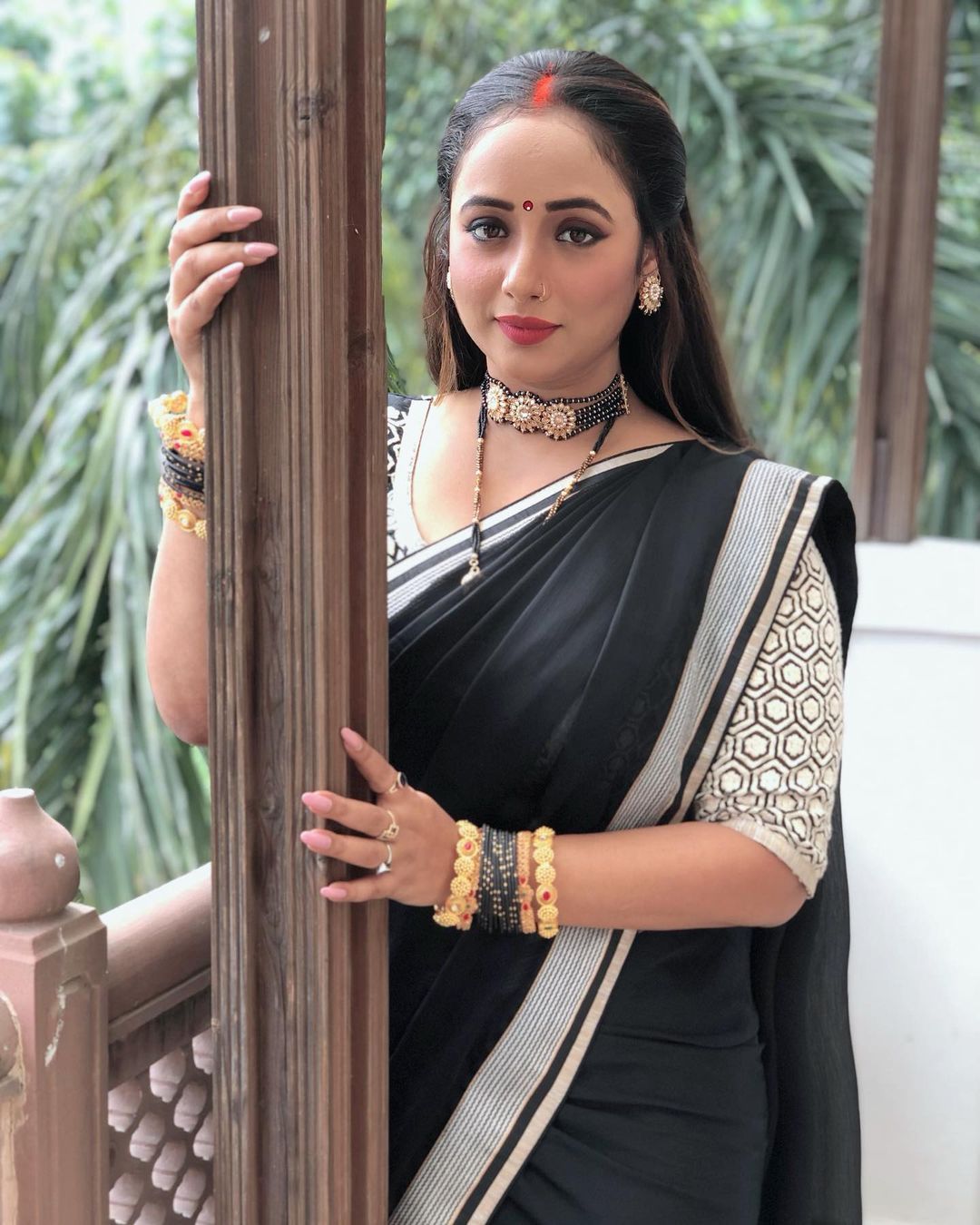 Bhojpuri Actress Rani Chatterjee Hot