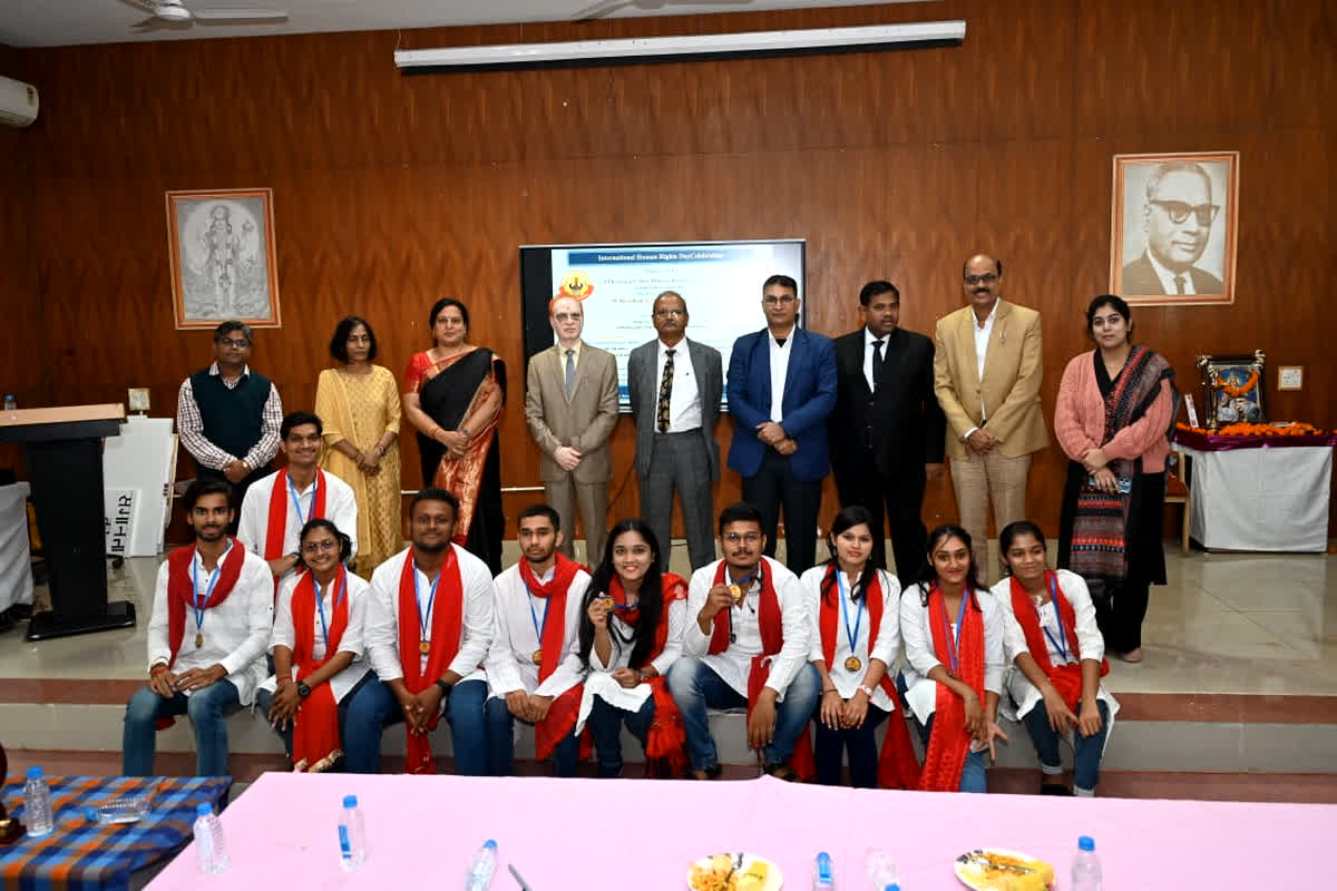 Edited By : karan nepali December 15, 2023 / 08:03 PM IST